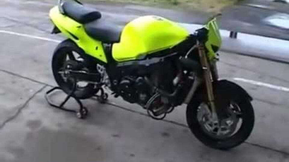 نمایش موتور سوزوکی هایابوسا با یک موتور فوق قدرتمند